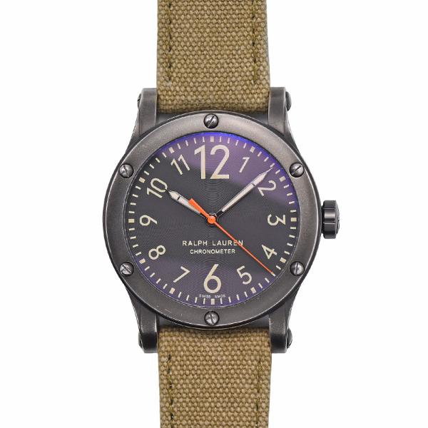 商品名：RALPH LAUREN　Sporting safari RL67 Chronometer型番：RLR0220900素材：ステンレススチール／サファイアガラス／ファブリックムーブメント：自動巻（COSC認定クロノメーター）　　　　　...