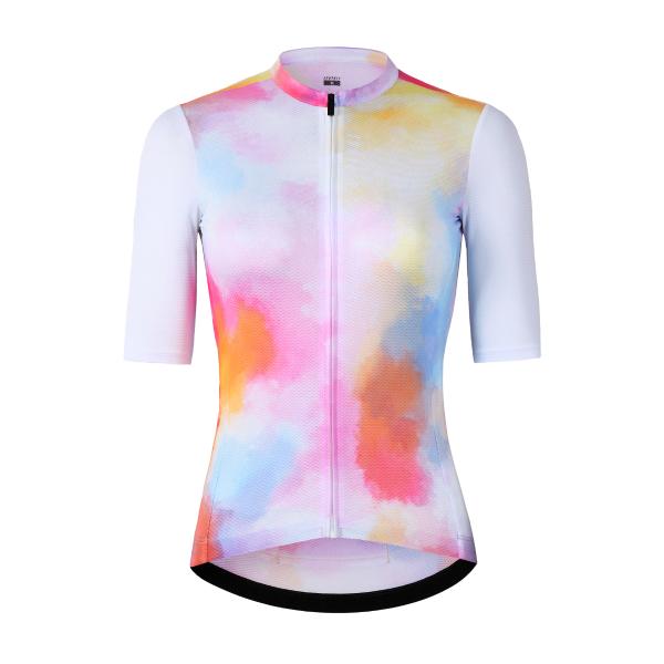 シルエットの美しい、レディース仕様のカッティング、高機能半袖ジャージです。各パネルごとに伸縮性と吸汗速乾性に優れた高性能生地とカッティングを採用し、着心地の良さと抜群のフィット感を両立。快適なライドをサポートします。長めのセットイン袖の採用...