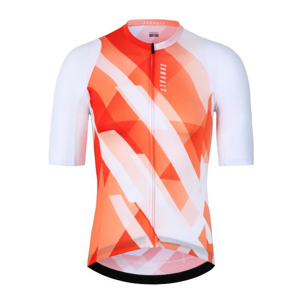 袖部分には、エアロ効果が期待できる縦溝構造の生地を採用した半袖ジャージ。タイトなシルエットでありながら、身体を包み込むような快適な着心地を実現しています。ボディには、さらっとした肌触りの高性能素材を使用。さらに脇や脇下には通気性に優れたメッ...