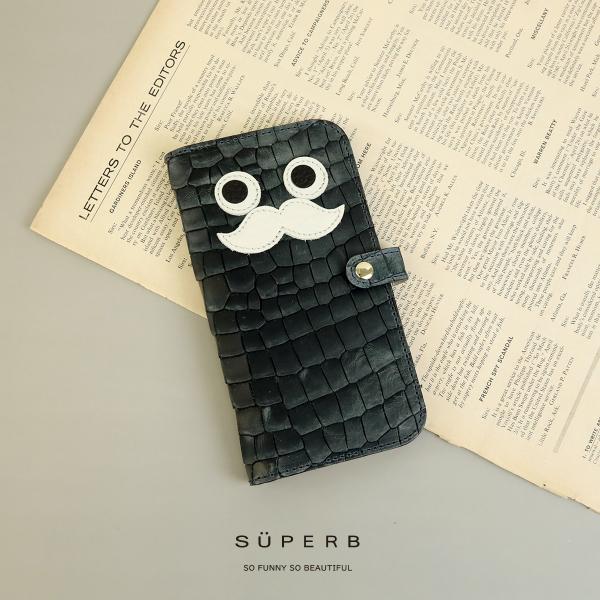 ■購入時の際に【全3色】よりお選び下さいキャメル / ネイビー / チョコ【購入前の注意点】洗練されたクロコ模様となるよう表面にカッティング加工を施しております、表面の凹凸により、縫製時のミシンステッチが歪みに感じられてしまう場合がございます。