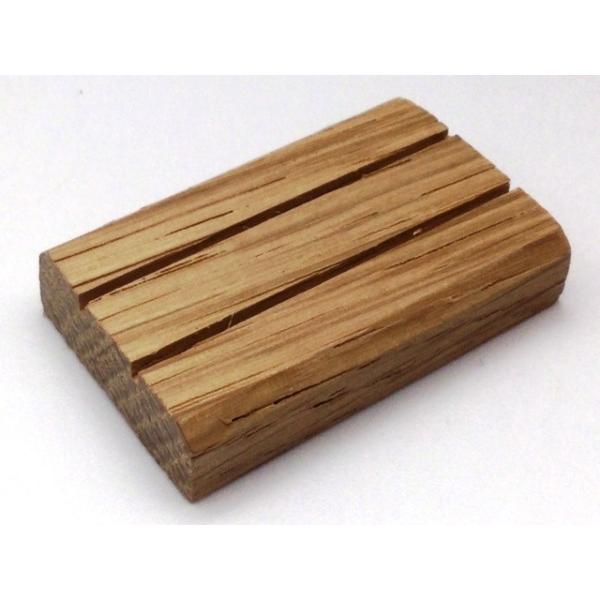 Tank-modellbau社製1/16RCパンサーＧ型戦車/ヤークトパンサー戦車用木製 ジャッキ台　1個　（ドイツ製）お届けするのは画像1〜2枚目に載っている商品のみとなります。ご注意下さいませ。ドイツ軍戦車でおなじみのジャッキ台。泥の上...