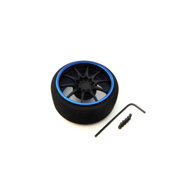 元祖アルミステアリングホイールは切削と表面処理のクオリティが違います。取り付けには別途、各送信機用アダプターが必要です。