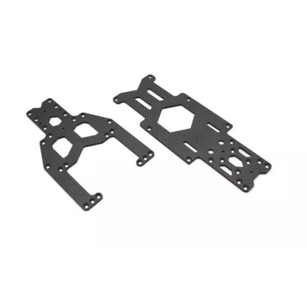 FAZER D2用オプションパーツ。標準は比較的柔らかい樹脂製。これを2.2mm厚のカーボン製にすることでシャーシ全体の剛性が向上。ステアリングの追従性や縦方向のトラクションが向上し、ワンランク上の安定感と走行性能を確保。