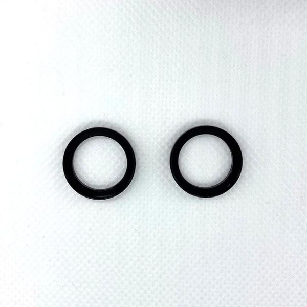 ショートスプリング等を利用した時に使用できるスプリングスペーサーです。2mmアップと3mmアップの2種類あり重ねて使用することで1mm単位で高さを調整できます。（例：2mmアップを2個重ねて合計4mmアップ）新発売のスプリング「EdgeFl...