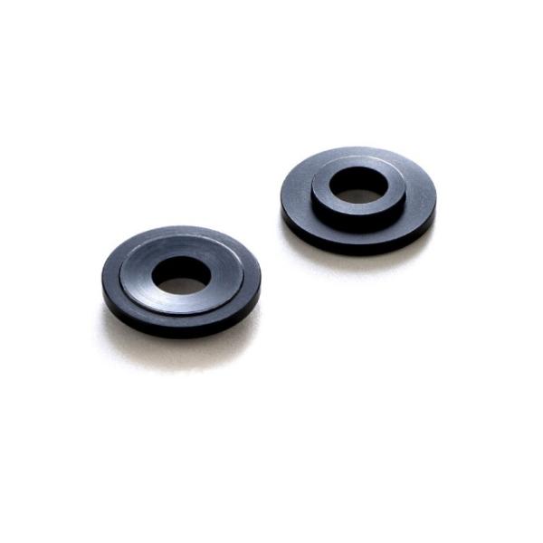 プレシジョンロッドガイドはダンパーOリングを押さえる面を絶妙なテーパー形状としたことでOリングを適切な位置へとセンタリングし、スムーズで安定感の高いダンピングを生み出します。適合ダンパー：REVOSHOCK/HIGH BIG BORE SH...