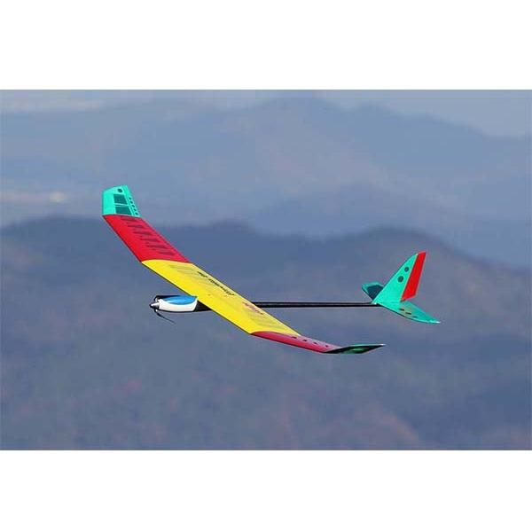 2mクラスグライダー・バルサキット「ピメンタ2ｍ」。ヨーロッパで流行の兆しが見えるF5J2000のスペックを取り入れました。バルサ組主翼としては薄翼の8％翼型を採用。主翼スパーにカーボンを使うなど薄翼といえども十分な剛性と強度を備えています...