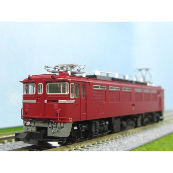・中間台車を備える大形の車体や内バメ式テールライトに前面通風口が付いた1次形の形態を再現・運転台側面の窓は原型のタイプを再現・屋根上に搭載された列車無線アンテナを再現・スロットレスモーター採用で、スムースかつ静粛な走行性を実現・ヘッドライト...