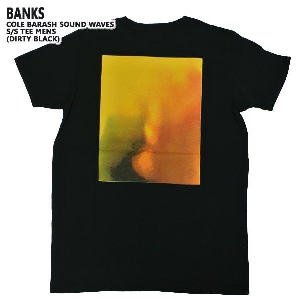 BANKS/バンクス　COLE BARASH SOUND WAVES S/S TEEDIRTY BLACK (DBL)MENS 男性用 半袖Ｔシャツ BANKS ARTIST JOURNALシリーズ!!写真家「COLE BARASH」コラボ...