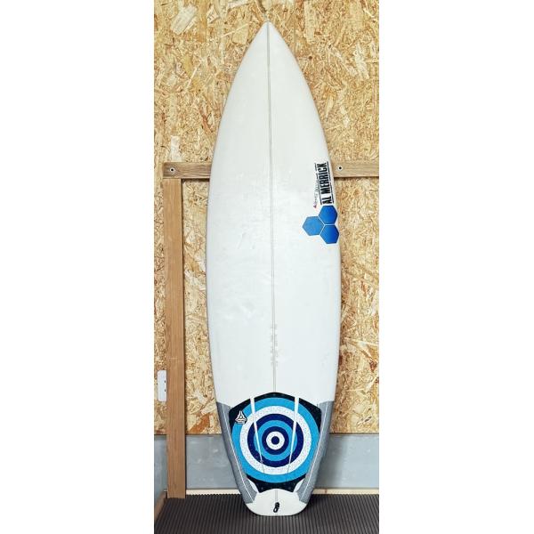中古サーフボードCHANNELISLANDS アルメリックモデル：#4サイズ：5'8"  19 1/2  2 7/16  28.9Lフィン：FCS   3FINS（フィンは付属しておりません）シングル〜ダブルコンケーブにVeeをブレンドさせ...