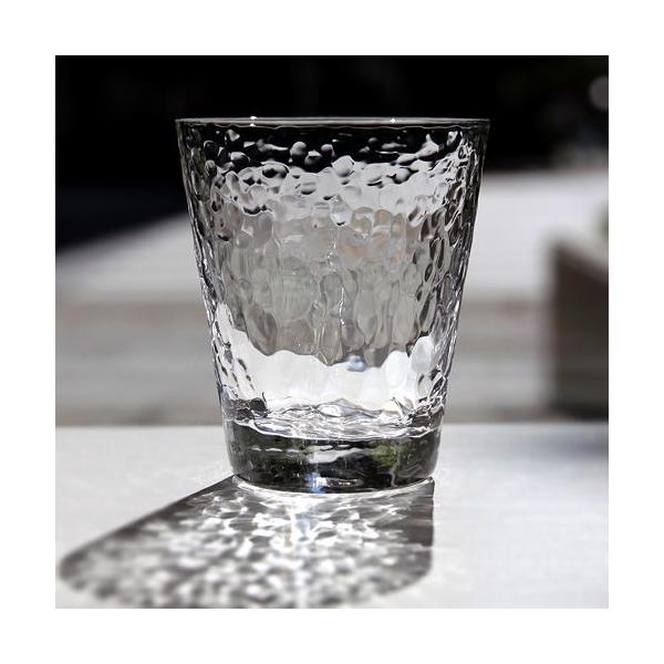 ＜仕様＞260ml　81x95H高温で溶けたガラスを急冷することでガラスは「キュッ」と縮みます。その特性を利用して、味わいのある表情になったのが、このdimple。美しい光と色をお楽しみあれ。