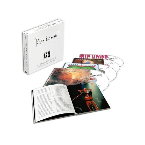 【発売日：2026年04月15日】ピーター・ハミル (ハミル ピーター はみる ぴーたー)2026年4月15日 発売VDGGの声、ピーター・ハミル自主レーベル期を集成。1992〜96年の4作を最新リマスターで収めた、創作意欲全開の4CDボッ...
