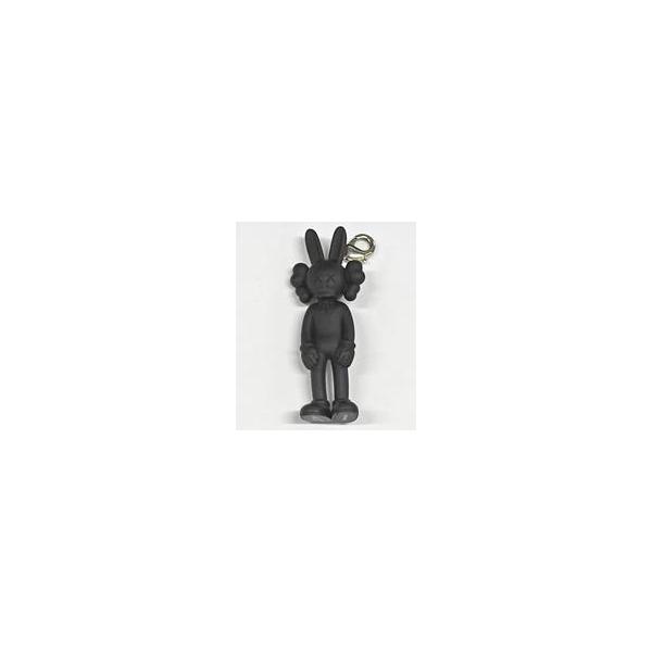 商品名：中古キーホルダー KAWS ACCOMPLICE KEYHOLDER(キーホルダー) ブラック 「KAWS TOKYO FIRST」商品解説■「KAWS TOKYO FIRST」のグッズの『KAWS ACCOMPLICE KEYHO...