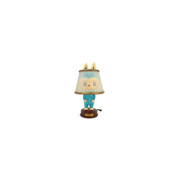 商品名：中古トレーディングフィギュア Lamp 「POPMART THE MONSTERS Almost Hidden シリーズ」商品解説■人間の世界に興味津々のモンスターたち人間たちに見られないように、身近なものにこっそり変身して観察して...