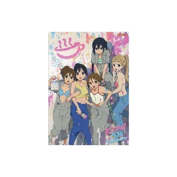 商品名：中古ポスター（アニメ） A2クリアポスター B.放課後ティータイム(つなぎ) 「けいおん! 5thあにばーさりー♪」49004商品解説■祝!アニメ5周年記念!けいおん!5thあにばーさりー♪のクリアポスターになります。【商品詳細】サ...