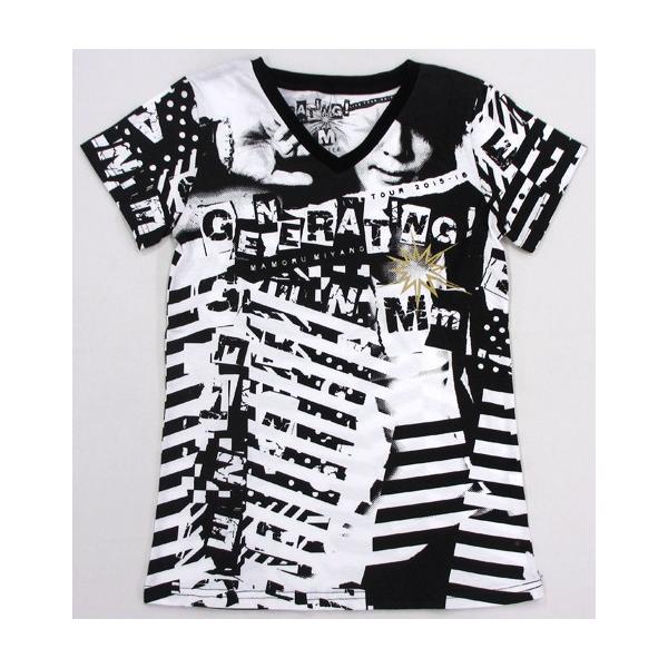 商品名：中古Tシャツ(男性アイドル) 宮野真守 TシャツB ホワイト レディースMサイズ 「MAMORU MIYANO LIVE TOUR 2015-16 〜GENERATING!〜」商品解説■宮野真守「MAMORU MIYANO LIVE...