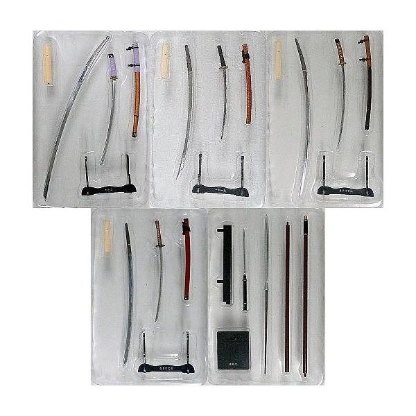 商品名：中古食玩 トレーディングフィギュア 全5種セット 「名刀百華 vol.2」商品解説■時代を象徴する佇まい、刀の変遷をご堪能あれ。「名刀百華」第2弾は、天下五剣「童子切安綱」など四振りの名刀に、天下三名槍「蜻蛉切」を加えたラインナップ...