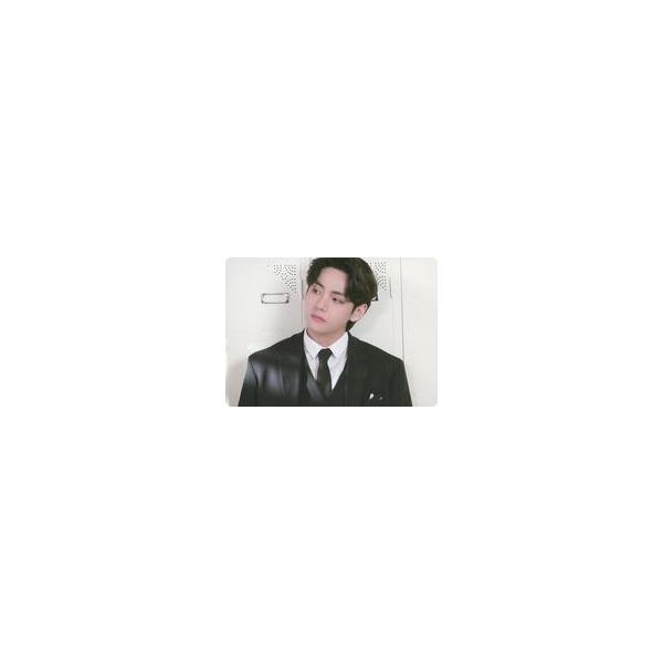 商品名：中古キャラカード [単品] ブイ(BTS/防弾少年団) フォトカード 「オフィシャルファンクラブ BTS JAPAN OFFICIAL FANCLUB：MERCH PACK/ARMY MEMBERSHIP：MERCH PACK」 M...