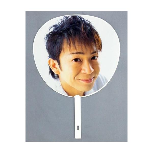 商品名：中古うちわ(男性) 城島茂 ジャンボうちわ 「TOKIO Live Tour 2004 AMBITIOUS JAPAN!」商品解説■「TOKIO Live Tour 2004 AMBITIOUS JAPAN!」公式グッズです。【商品...