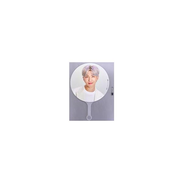 商品名：中古うちわ アールエム(BTS/防弾少年団) IMAGE PICKET(うちわ) 「BTS MAP OF THE SOUL TOUR」102162商品解説■「BTS MAP OF THE SOUL TOUR」の公式グッズです。【商品...