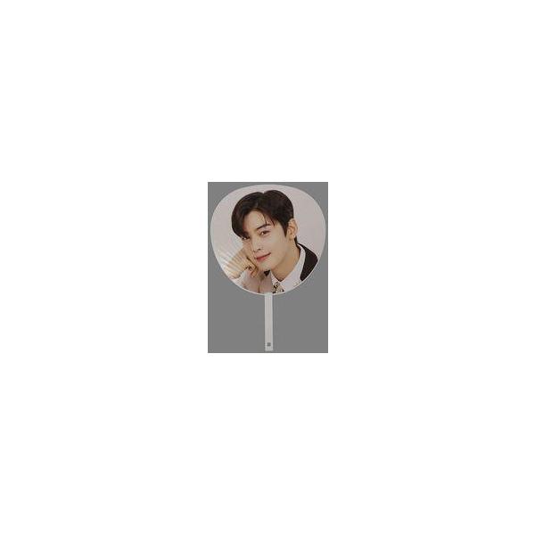 商品名：中古うちわ チャウヌ うちわ 「CHA EUN-WOO 1st Japan Fanmeeting - 私のIDはカンナム美人 -」AO-056商品解説■チャウヌ(ASTRO)の日本初のドラマファンミーティング「CHA EUN-WOO...