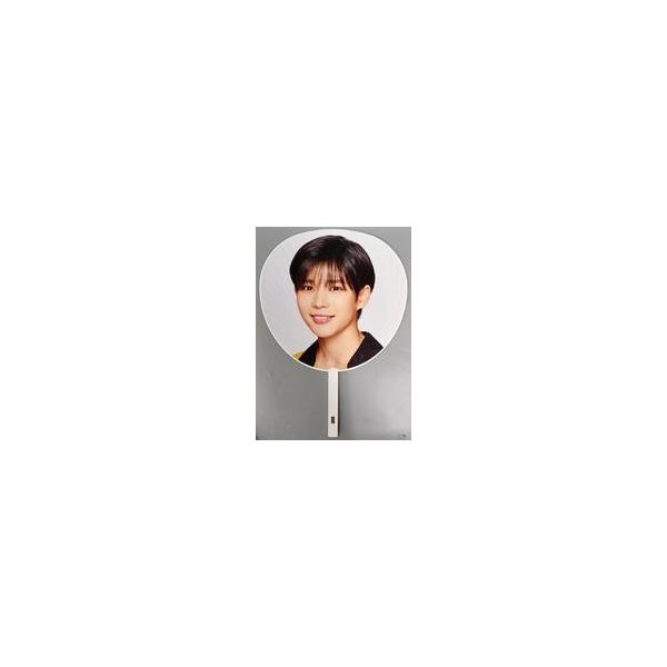 商品名：中古うちわ・扇子 長尾謙杜 ジャンボうちわ 「なにわ男子 LIVE TOUR 2023 ’POPMALL’」商品解説■「なにわ男子 LIVE TOUR 2023 ’POPMALL’」のオフィシャルグッズです。【商品詳細】サイズ：約H...