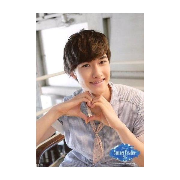 商品名：中古生写真(ジャニーズ) Sexy Zone/マリウス葉/バストアップ・衣装青・両手でハート/「Johnnys’ Summer Paradise 2016/Hey So! Hey Yo!〜summertime memory〜」オリジ...