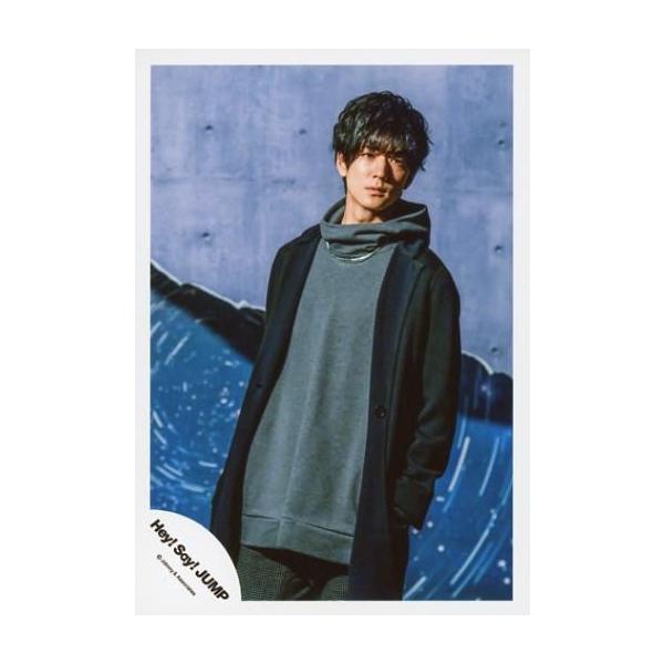 商品名：中古生写真(ジャニーズ) Hey! Say! JUMP/中島裕翔/膝上・衣装黒・グレー・目線右・両手下・背景青グレー/「Fantastic Time」PV＆ジャケ写撮影/公式生写真生写真(ジャニーズ)/アイドル/Hey! Say! ...