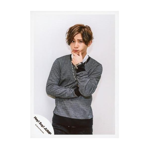 商品名：中古生写真(ジャニーズ) Hey! Say! JUMP/山田涼介/膝上・衣装黒・白・グレー・左手顎・口閉じ・背景白/「Fantastic Time」PV＆ジャケ写撮影/公式生写真生写真(ジャニーズ)/アイドル/Hey! Say! JUMP