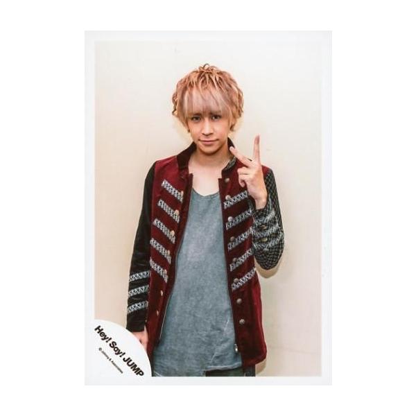 商品名：中古生写真(ジャニーズ) Hey! Say! JUMP/八乙女光/膝上・衣装赤・黒・グレー・左手ピース・背景白/「Fantastic Time」PV＆ジャケ写撮影/公式生写真生写真(ジャニーズ)/アイドル/Hey! Say! JUMP