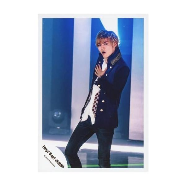 商品名：中古生写真(ジャニーズ) Hey! Say! JUMP/薮宏太/膝上・衣装黒・白・左向き・左手胸元・口開け・背景青白/「Fantastic Time」PV＆ジャケ写撮影/公式生写真生写真(ジャニーズ)/アイドル/Hey! Say! ...