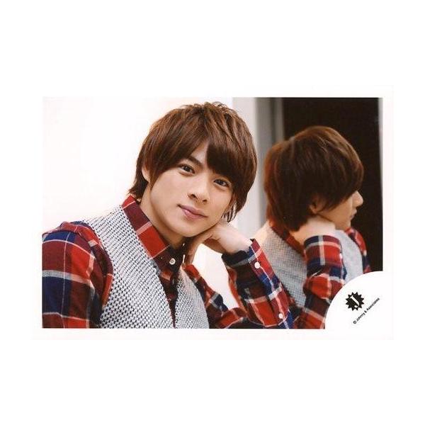 商品名：中古生写真(ジャニーズ) Mr.King vs Mr.Prince/平野紫耀/横型・バストアップ・衣装赤青チェック柄・グレー・左手頬・肘付き・体右向き・背景鏡/公式生写真生写真(ジャニーズ)/アイドル/Mr.King vs Mr.P...