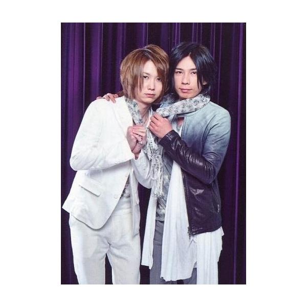 商品名：中古コレクションカード(男性) ROOT FIVE/蛇足・ぽこた/膝上・肩抱き/「□5-ROOTFIVE-JAPAN TOUR 2014 “SUMMER DAYS’ STORY” BANDLIVE side」ペアトレカコレクションカ...