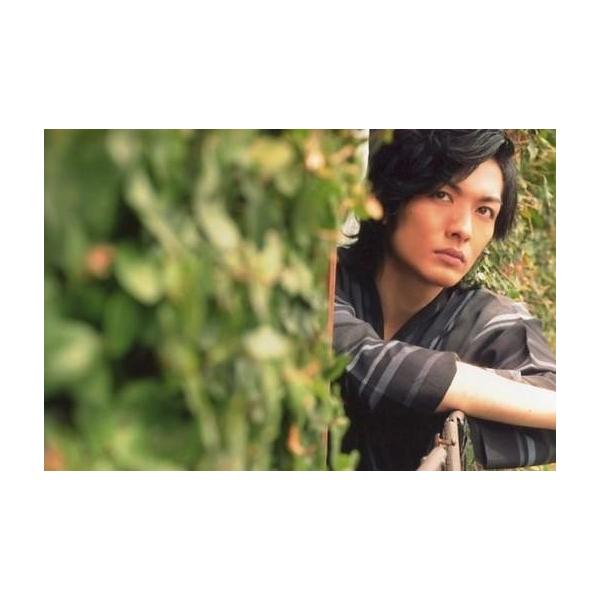 商品名：中古生写真(男性) 久保田悠来/横型・バストアップ・浴衣グレー・目線左上・野外・ポストカードサイズ/スマート ボーイズ 久保田悠来オフィシャルフォトグッズ KGサイズブロマイド生写真(男性)/俳優