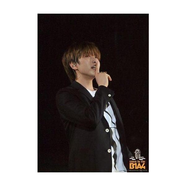 商品名：中古生写真(男性) B1A4/SANDEUL(サンドゥル)/ライブフォト・上半身・衣装黒白・右手人差し指口元/『B1A4 LIVE TOUR 2014 in Japan 「Listen To The B1A4」』公式生写真生写真(男...