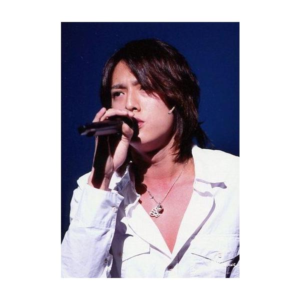 商品名：中古生写真(ジャニーズ) ジャニーズ/内博貴/ライブフォト・バストアップ・シャツ白・右手マイク・目線左上/PLAYZONE2007 Change2Chance生写真(ジャニーズ)/アイドル/ジャニーズ