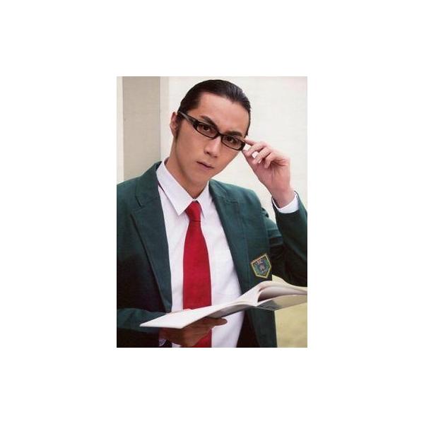 商品名：中古生写真(男性) 郷本直也(金城真護)/上半身・衣装制服・ネクタイ・右手ノート・左手メガネ・キャラクターショット/舞台『弱虫ペダル』 インターハイ篇 The Second Order ブロマイド生写真(男性)/俳優