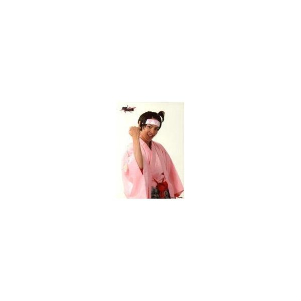商品名：中古生写真(男性) D2/阿久津愼太郎/上半身・和服ピンク・鉢巻・右手小指立て・背景白/DAN-DARA團/公式生写真生写真(男性)/俳優