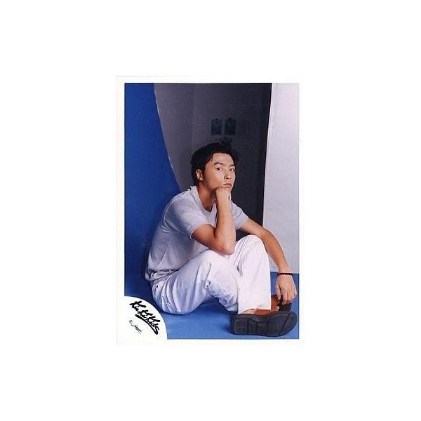 商品名：中古生写真(ジャニーズ) KinKi Kids/堂本剛/グレーTシャツ/右手顎/座り/公式生写真生写真(ジャニーズ)/アイドル/KinKi Kids