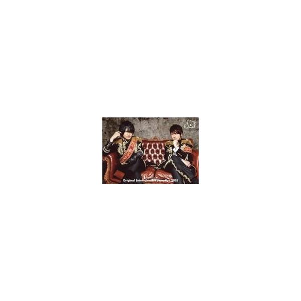 商品名：中古生写真(男性) D.A.T/小野大輔・近藤孝行/横型・膝上・ソファ座り・小野左手顎・背景壁グレー/「Original Entertainment Paradise -おれパラ- 2018 〜We’lluminate☆PARTY〜...