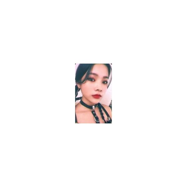 商品名：中古コレクションカード(女性) Weki Meki/リナ(Rina)/衣装黒・裏面黒/CD「Kiss， Kicks(Kicks Ver.」封入特典ランダムセルフィーフォトカードコレクションカード(女性)/CD「Kiss， Kicks...