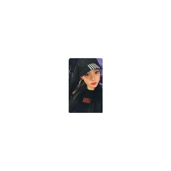 商品名：中古コレクションカード(女性) Weki Meki/ルーシー(Lucy)/裏面赤・銀テープ/CD「Kiss， Kicks(Kicks Ver.」封入特典ランダムセルフィーフォトカードコレクションカード(女性)/CD「Kiss， Ki...
