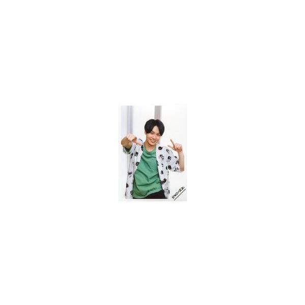 商品名：中古生写真(ジャニーズ) Travis Japan/松田元太/膝上・衣装緑・白・黒・両手上げ・右手指差し・笑顔・背景白/「Summer Paradise 2019」グッズオフショット/公式生写真生写真(ジャニーズ)/アイドル/Tra...
