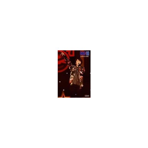 商品名：中古生写真(男性) 小野大輔/ライブフォト・膝上・衣装黒・花柄・右手上げ・左手マイク/Blu-ray BOX「Original Entertainment Paradise -おれパラ- 2018 〜We’lluminate☆PAR...