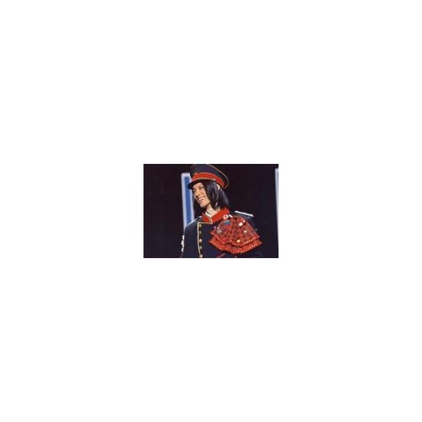 商品名：中古生写真(男性) BELLWETHER/沢城千春/ライブフォト・横型・上半身・衣装黒・赤・金・両手下げ・笑顔・顔左向き/「『セカイ系バラエティ 僕声』 FESTIVAL 2018〜僕らはこのステージからセカイを救えるのか?〜」トレ...