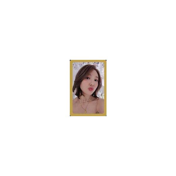 商品名：中古コレクションカード(女性) TWICE/ナヨン/金枠/CD「MORE ＆ MORE」付属フォトカードコレクションカード(女性)/CD「MORE ＆ MORE」付属フォトカードused0130_tradingcard