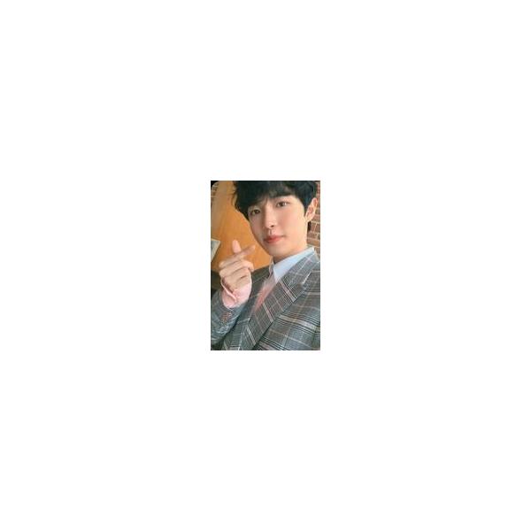 商品名：中古コレクションカード(男性) キム・ジェファン(Kim Jae Hwan)/バストアップ・衣装グレー・チェック柄・左向き・右手指ハート/CD「1st Mini Album ： Another」(PURE Ver.)特典フォトカード...