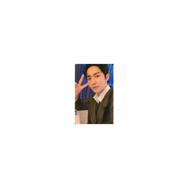 商品名：中古コレクションカード(男性) キム・ジェファン(Kim Jae Hwan)/バストアップ・衣装黒・左向き・右手ピース/CD「1st Mini Album ： Another」(CLASSY Ver.)特典フォトカードコレクションカ...