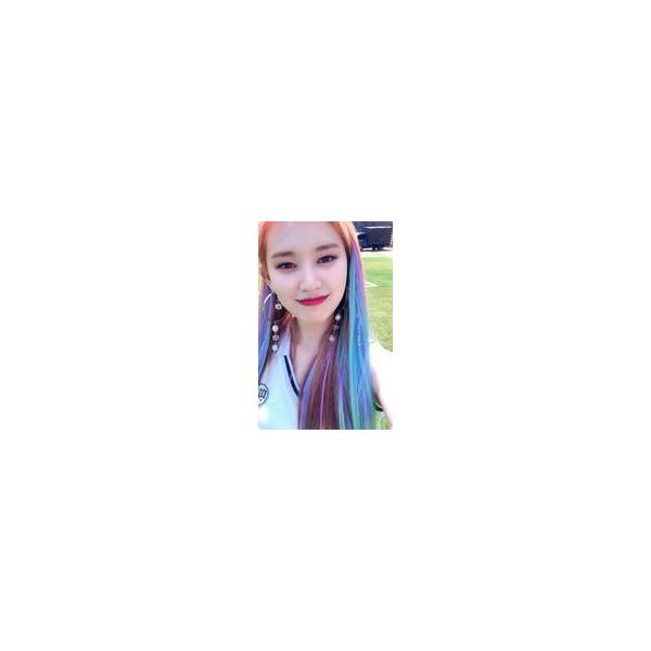 商品名：中古コレクションカード(女性) Weki Meki/エリー(Elly)/裏面黄色・印刷サイン入り/CD「2nd Single Album ： LOCK END LOL(LOCK Ver.)」封入特典ランダムセルフィーフォトカードコレ...