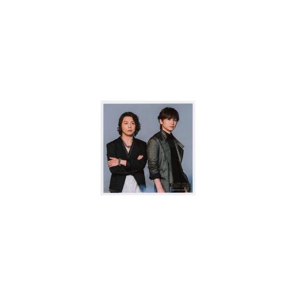 商品名：中古生写真(ジャニーズ) KinKi Kids/堂本光一・堂本剛/上半身・サイズ(89×89)/「Living with KinKi Kids -KinKi Kids 25th Anniversary POP UP STORE-」ま...