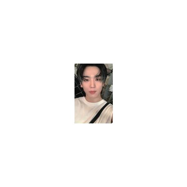 商品名：中古コレクションカード(男性) WEi/キム・ヨハン(Kim YoHan)/裏面黒・赤/CD「Love pt.2 ： Passion(Fierce love ver.)」封入特典フォトカードコレクションカード(男性)/CD「Love...